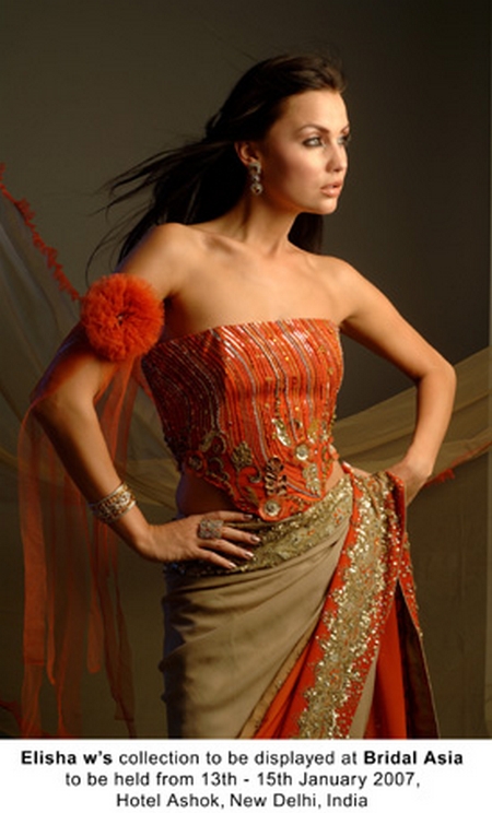 Fashion: Strapless Saree