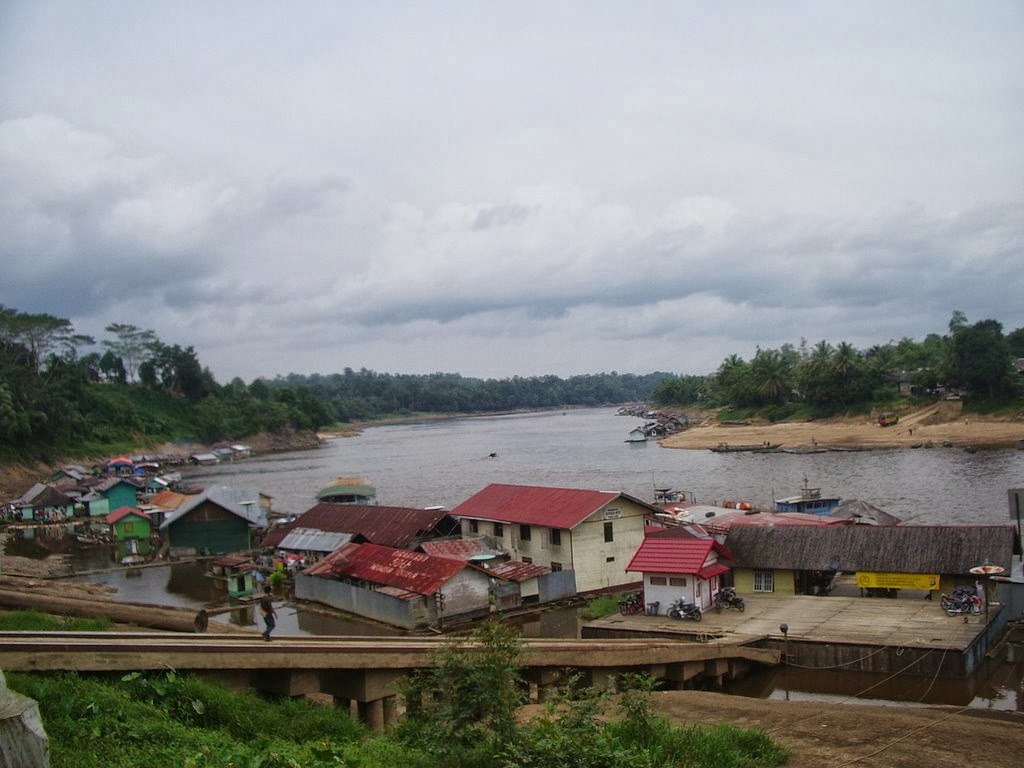 KOTA - KOTA DI TANAH DAYAK: Puruk Cahu, Kalteng Indonesia