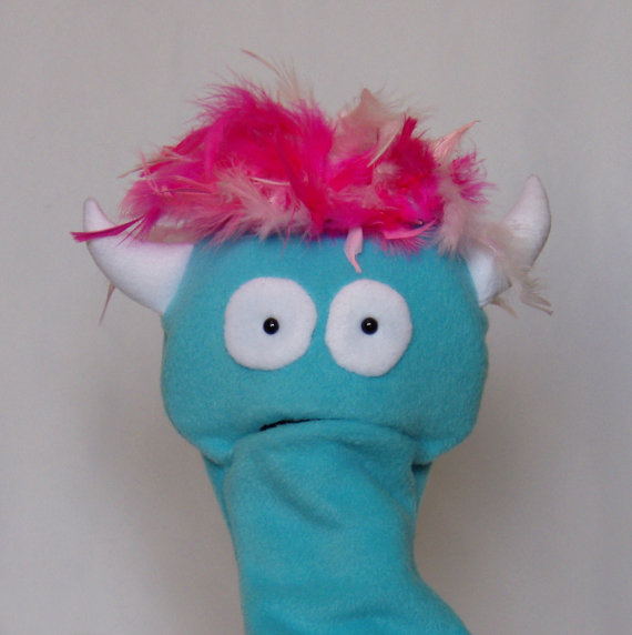 Foraging For Fab: No Strings Attached - Strange Stuff Saturdays