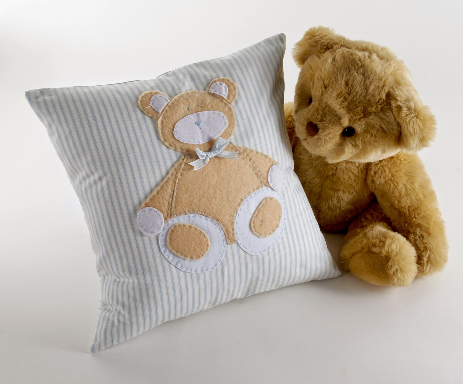 Sew What? by Debbie Shore: Felt applique patterns