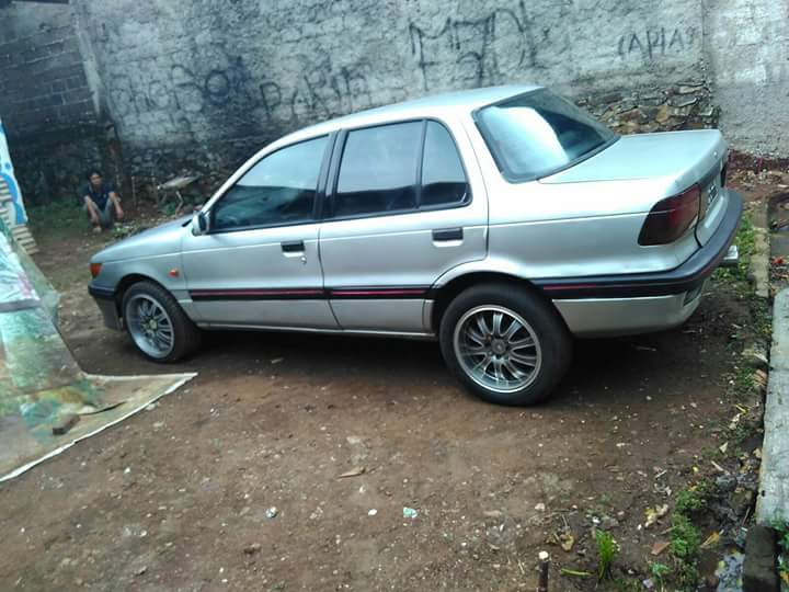 Mitsubishi Lancer Dangan tahun 90 DOHC Mesin halus - LAPAK MOBIL DAN ...