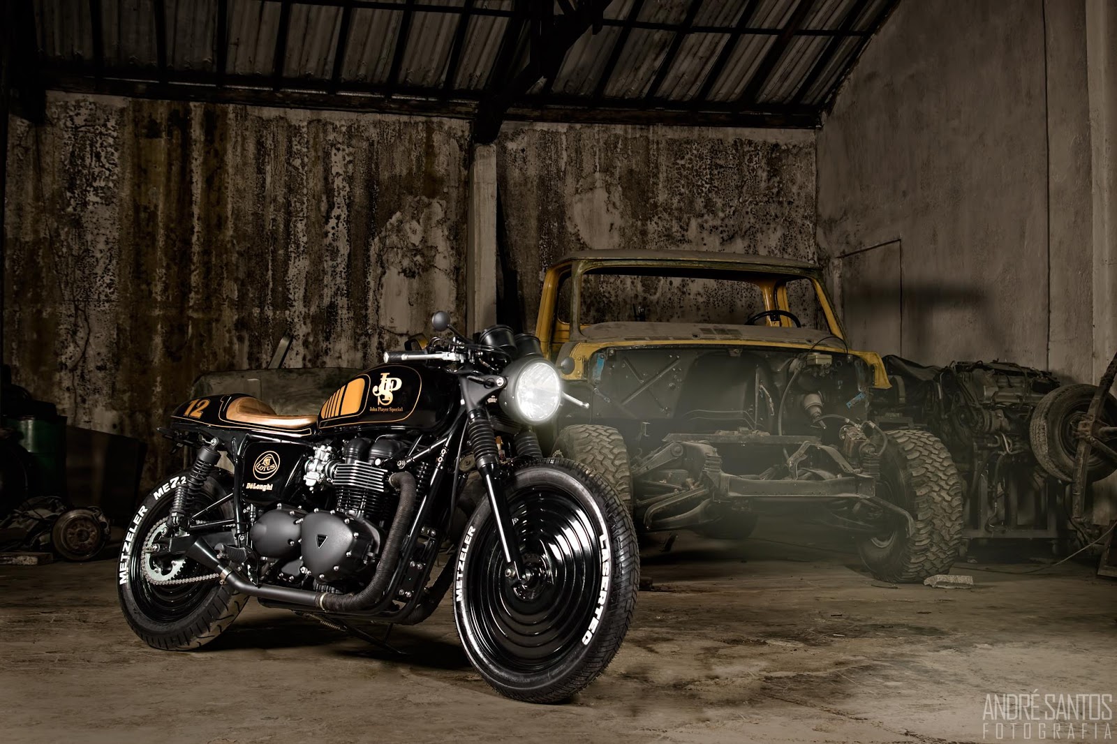 TMC Triumph JPS Lotus Senna