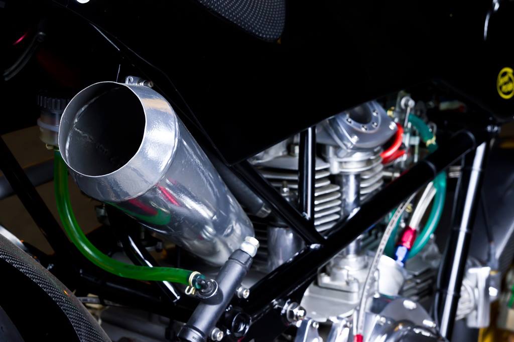 Il Ducatista - Desmo Magazine: Vee Two Ducati Alchemy SV-1 - Modernized ...