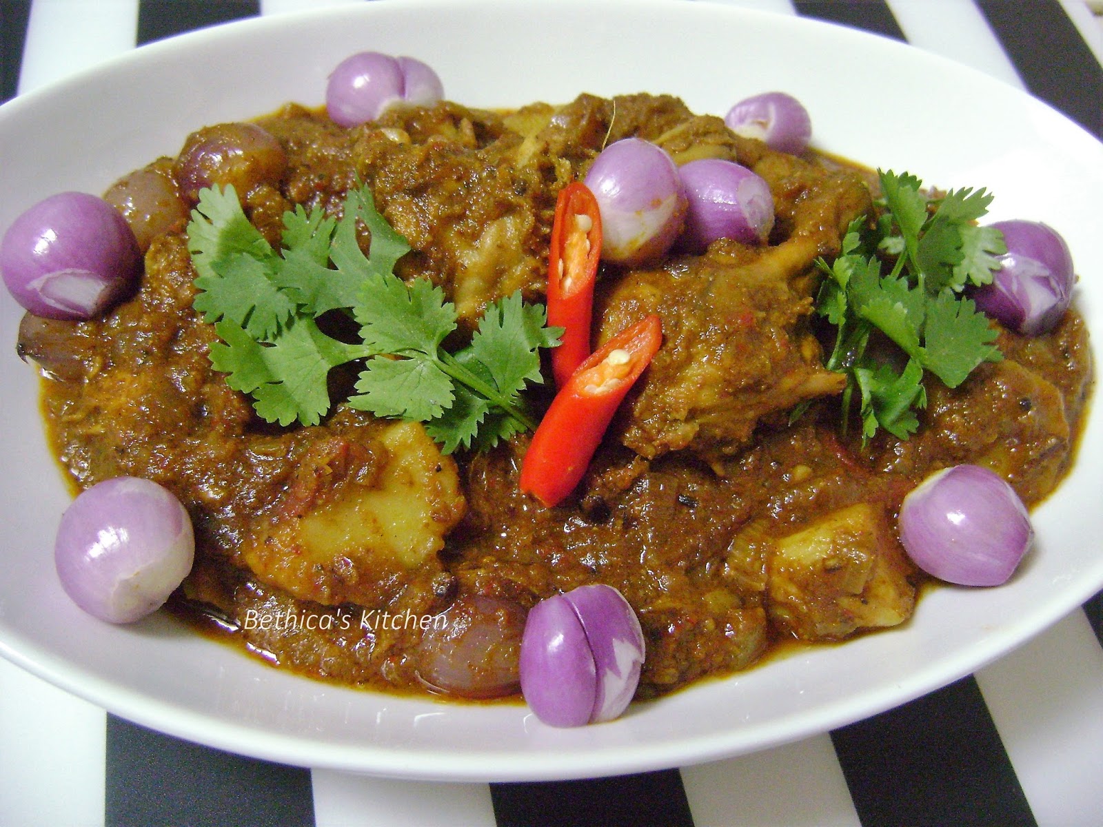 Bethica's Kitchen Flavours: Chicken Xacuti - Goan Style
