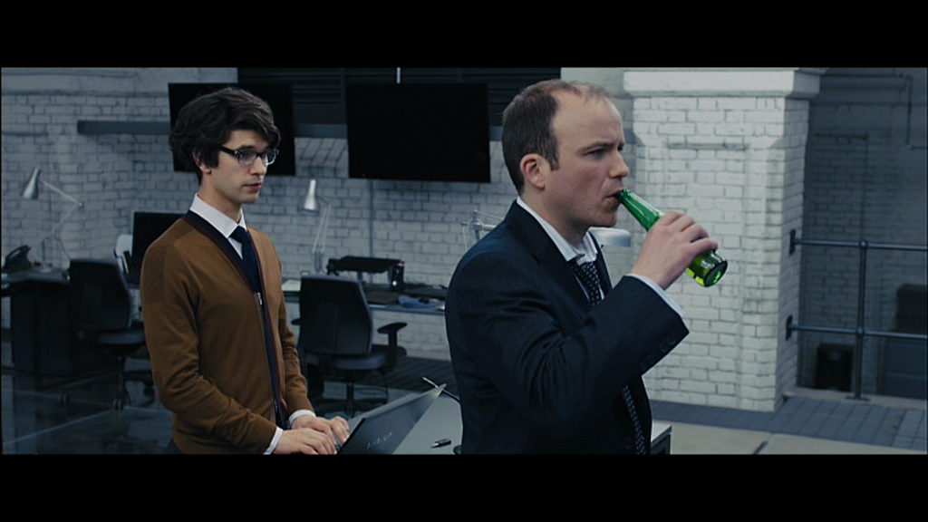 Le Panthéon James Bond 007: Bond' achat: 007 et la publicité