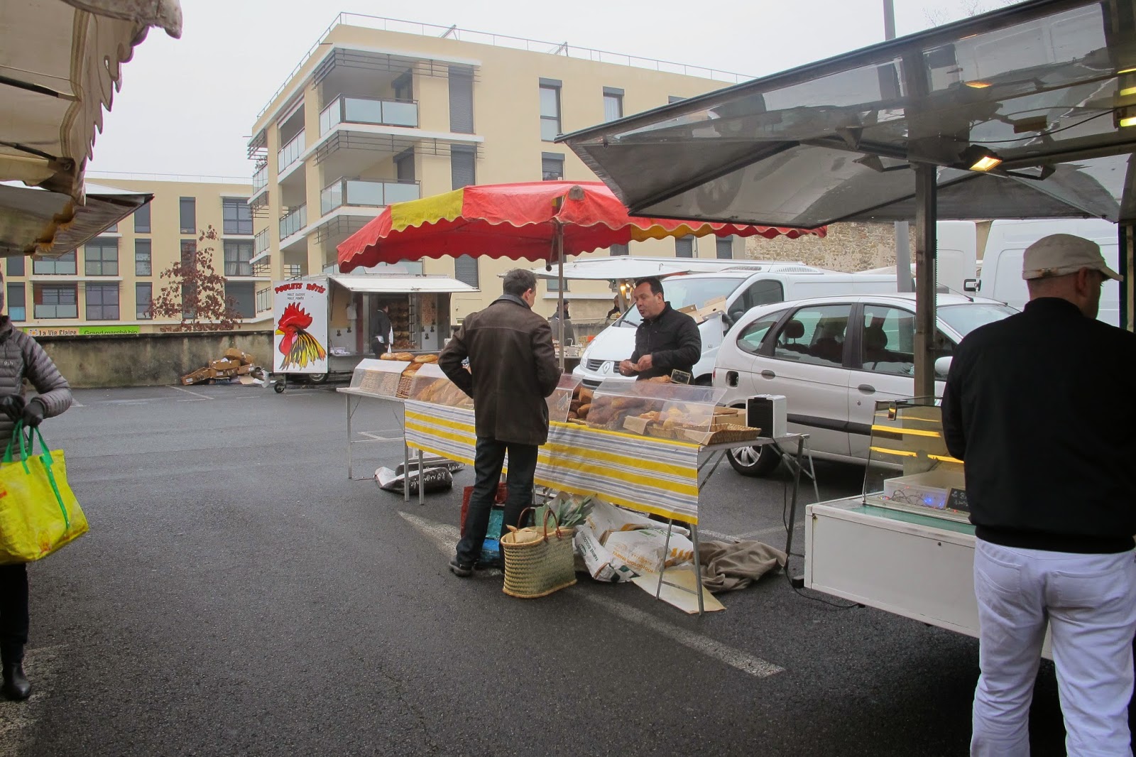 Fresh Market - Écully, France - Travel is my favorite Sport