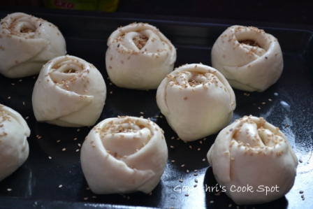Eggless Sweet Rose Rolls – Gayathri's Cook Spot
