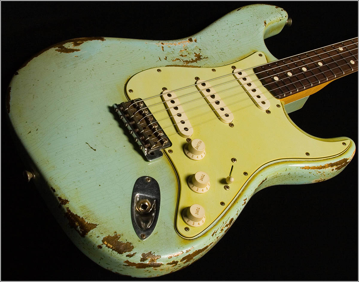 Louco Por Guitarra: Onde está o Wally? - Fender Sonic Blue 60's