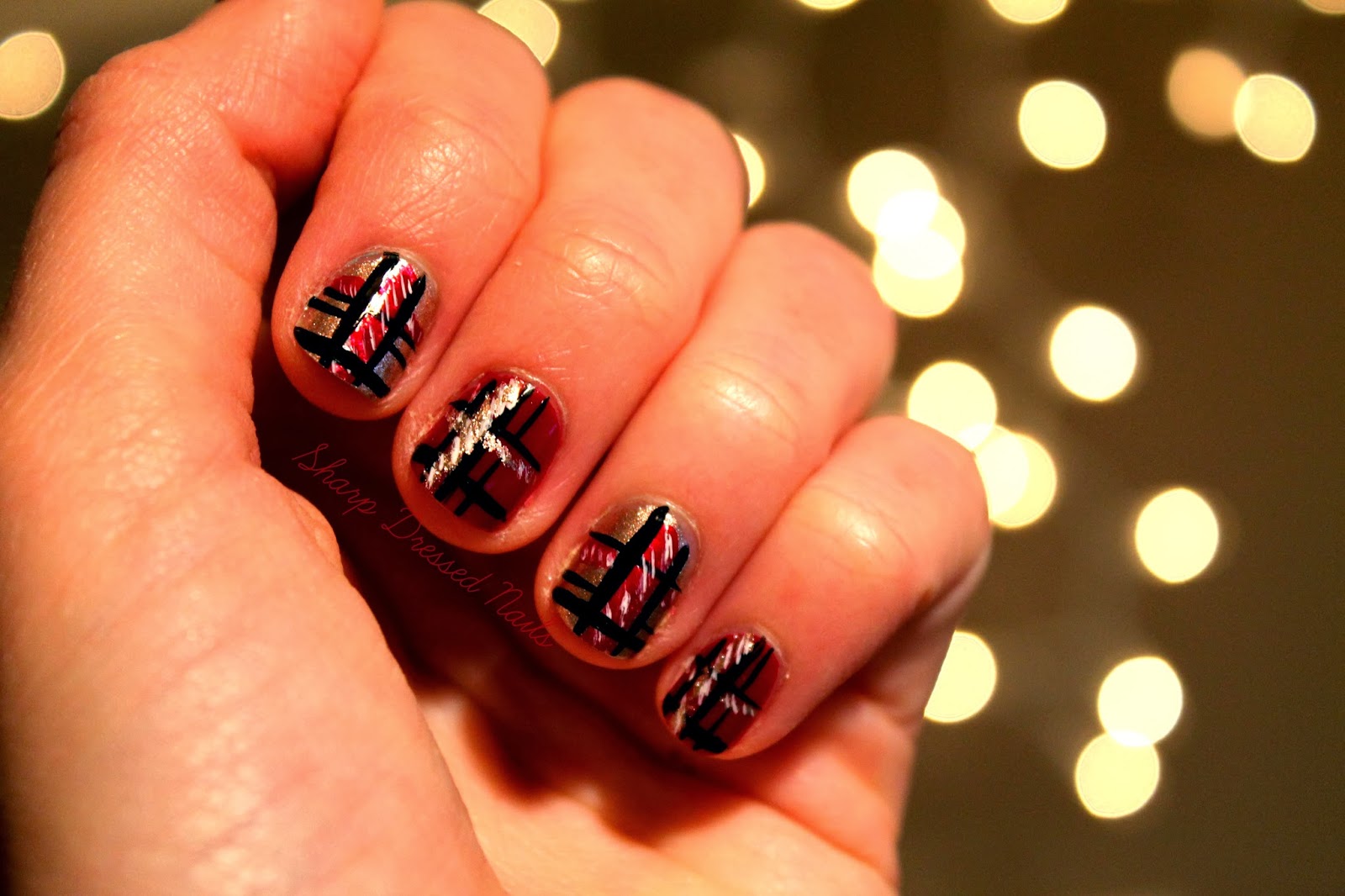 Sharp Dressed Nails: Flannel Christmas Nails