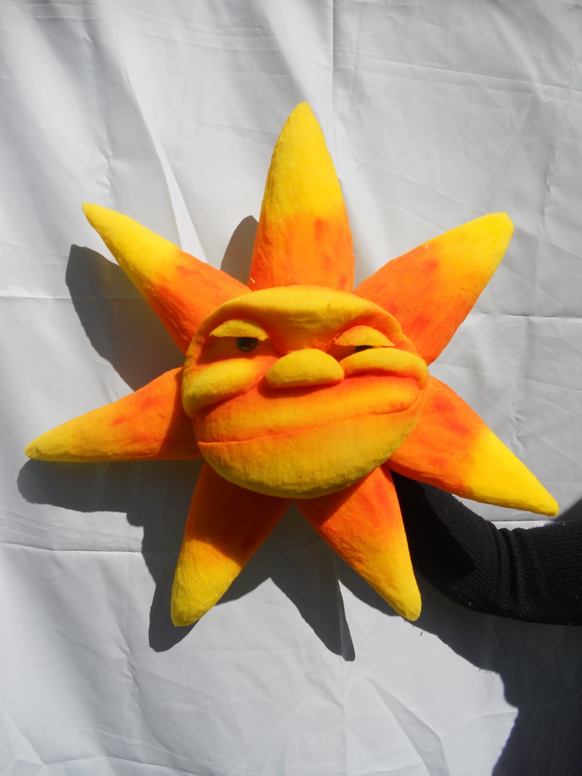 TITERES MI OTRO CORAZON: TITERE SOL DE GOMA ESPUMA