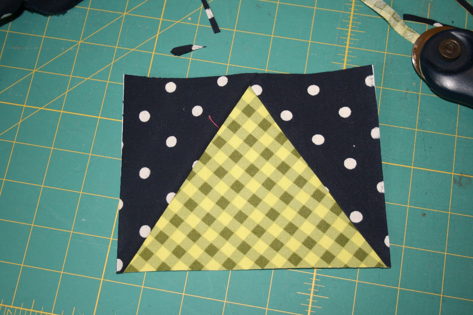 Round Robin Winter Wonderland Row 7 with Mary of Tulip Patch ...