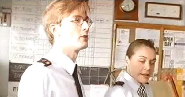 VIDEO: David Tennant In Duck Patrol - Duck Turpin