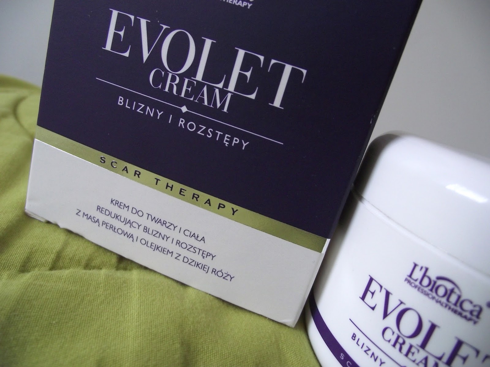 EVOLET - krem na blizny i rozstępy