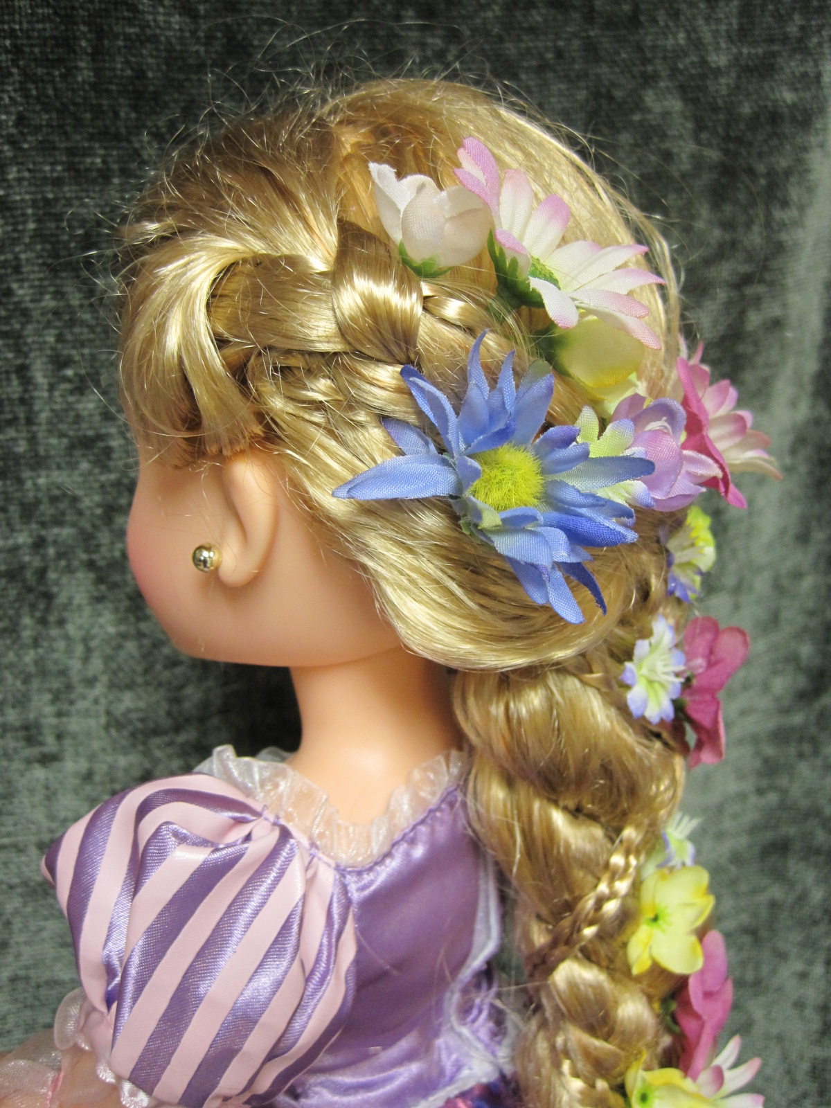 Never Grow Up: A Mom's Guide to Dolls and More: Disney Princess and Me ...