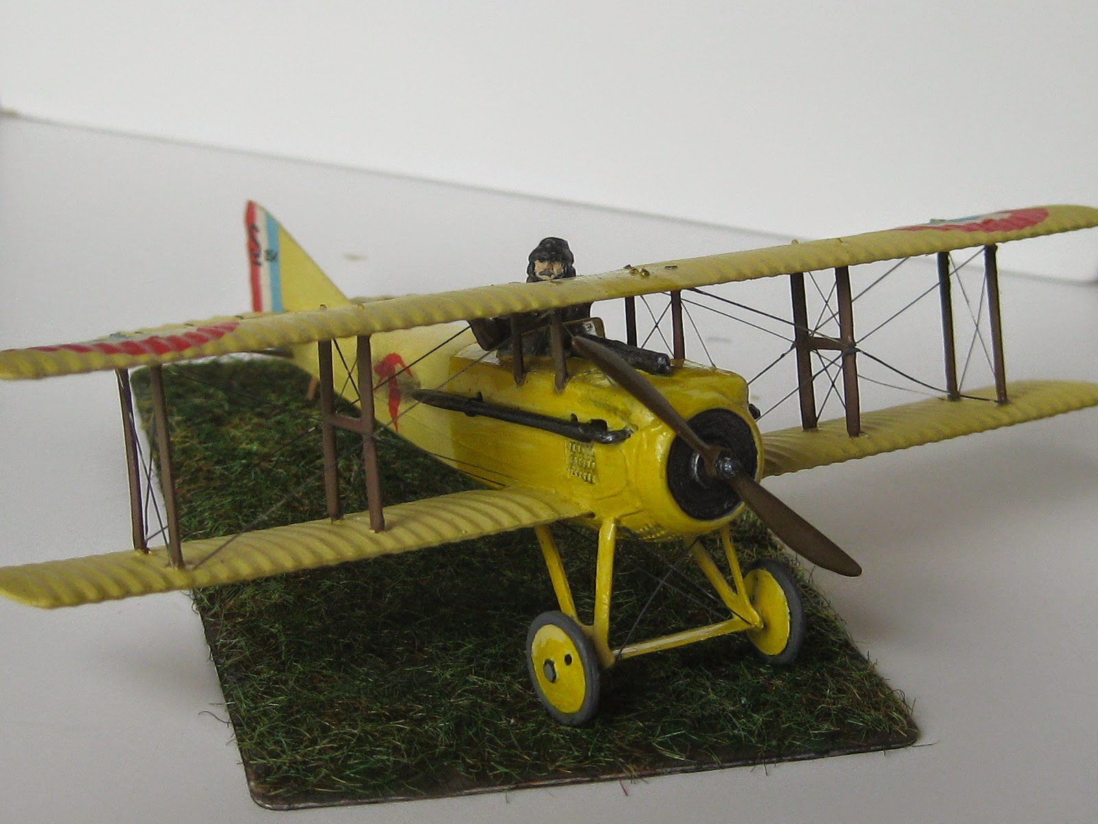 Endeavors in Plastic: Airfix SPAD VII - a kit from 1959.