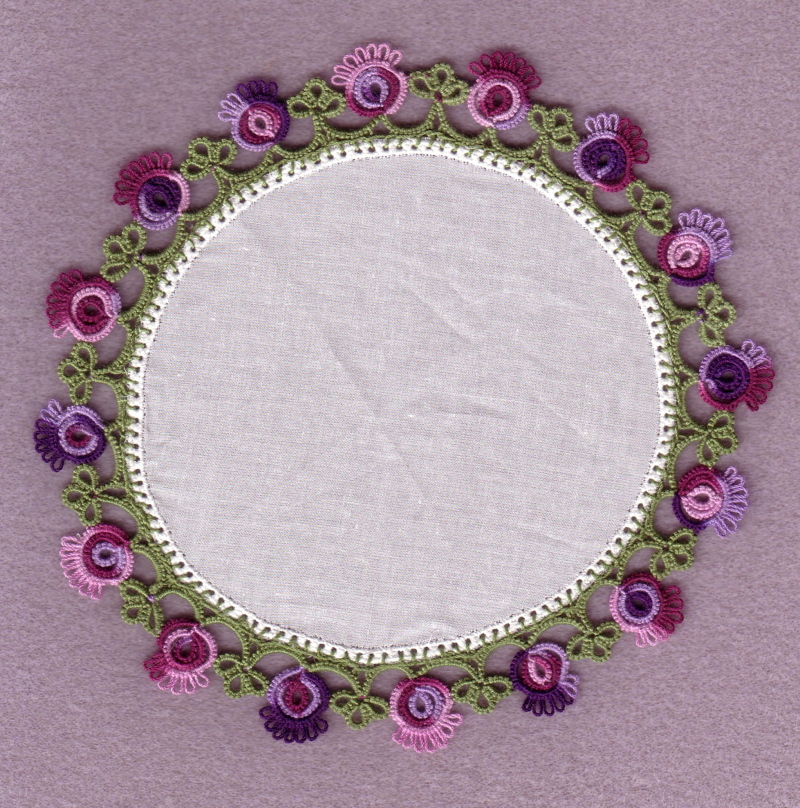 Tatting Treasures: Onion Ring Doily