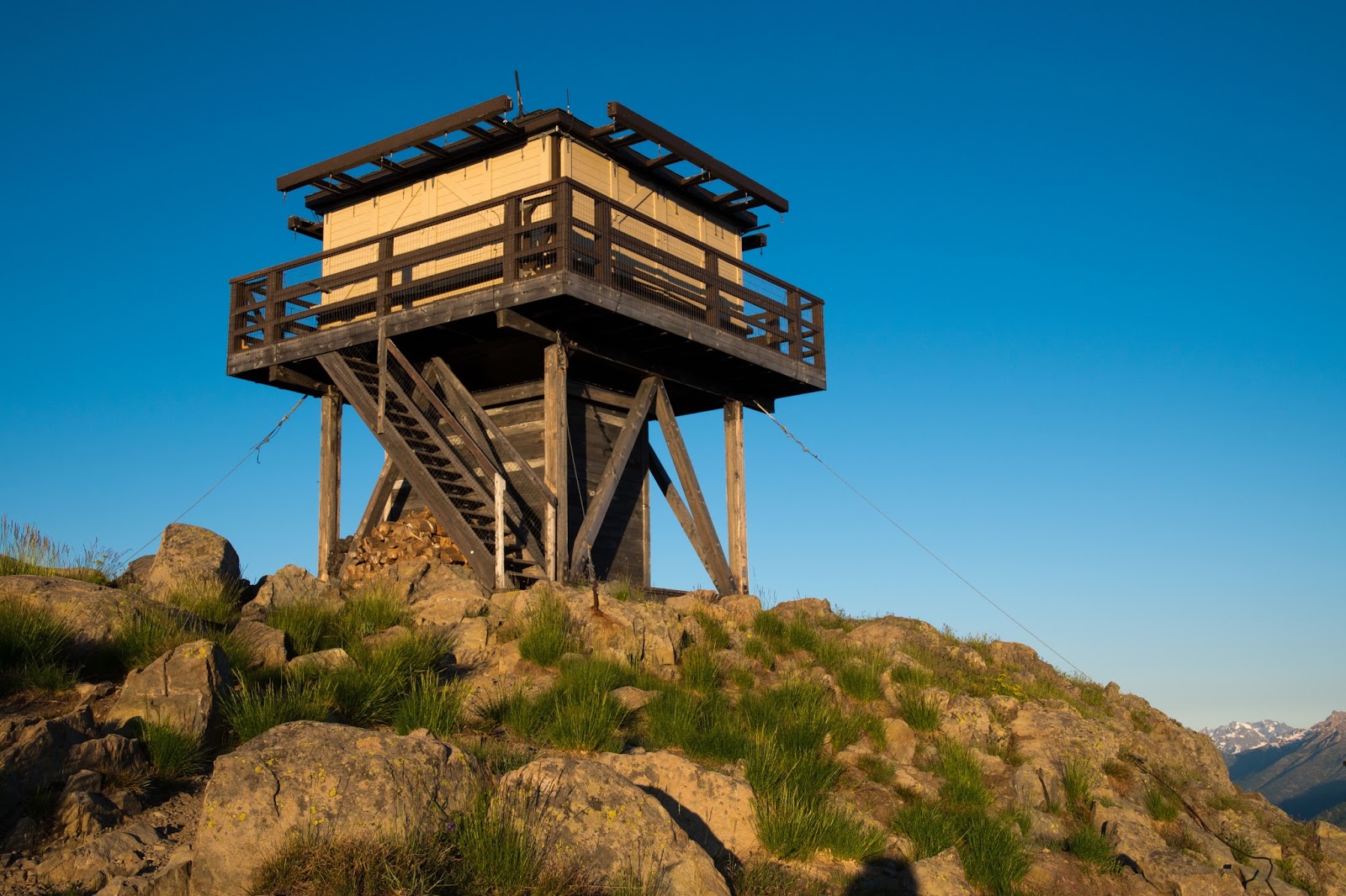 Hiking Shenandoah: Goat Peak Lookout (North Cascades)