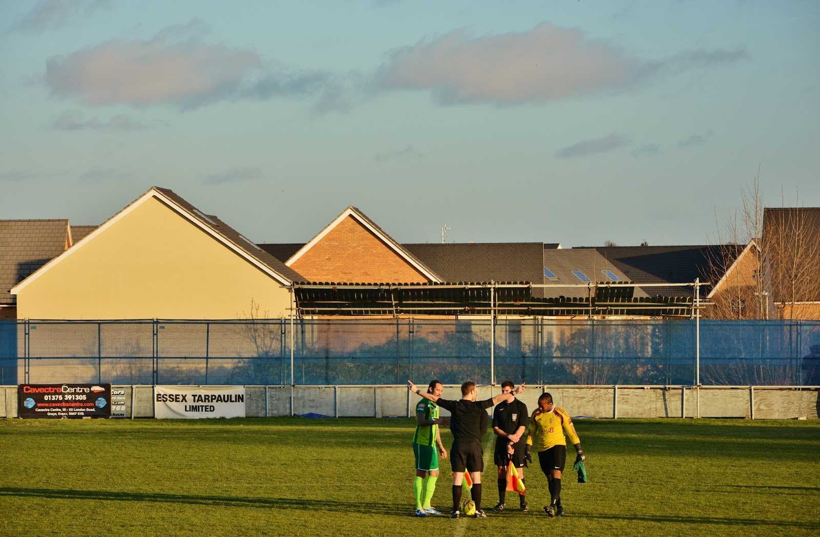 Extreme Football Tourism: ENGLAND: Aveley FC (1951-2017) / Grays ...
