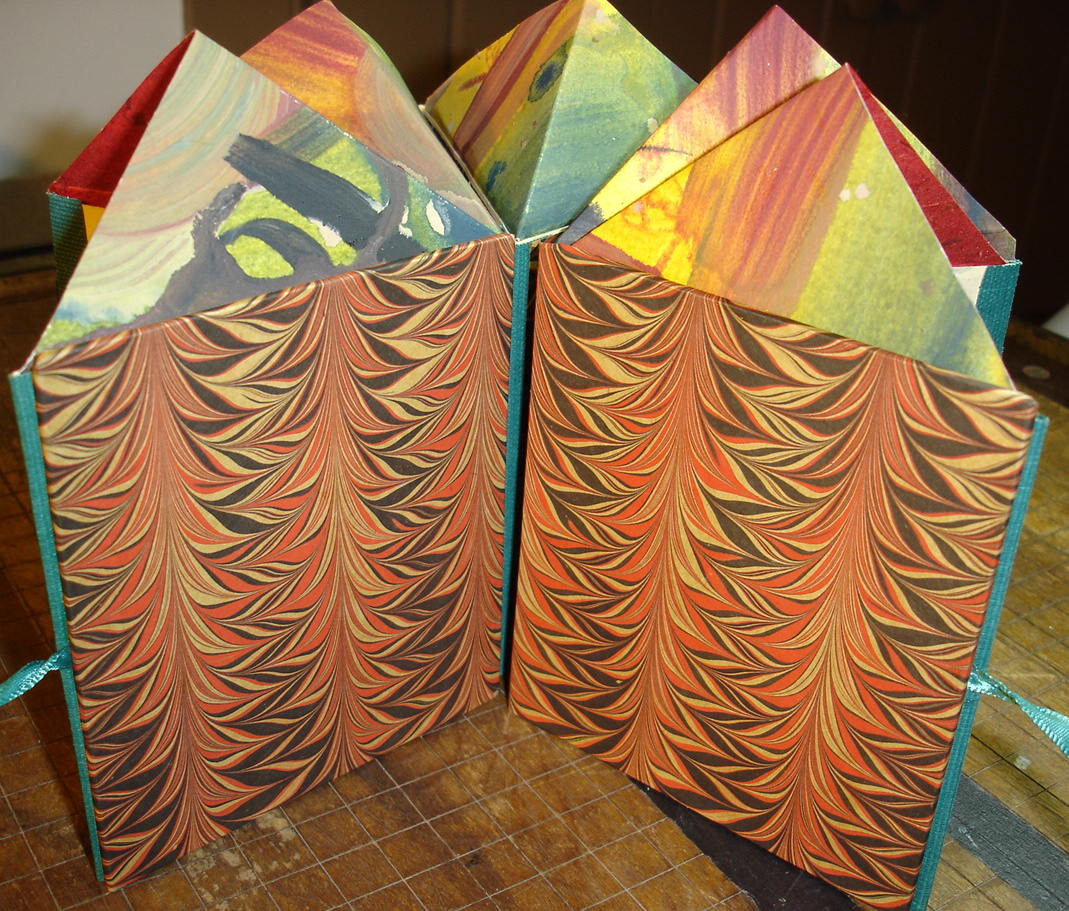 Paper Buttons: The Book Carousel