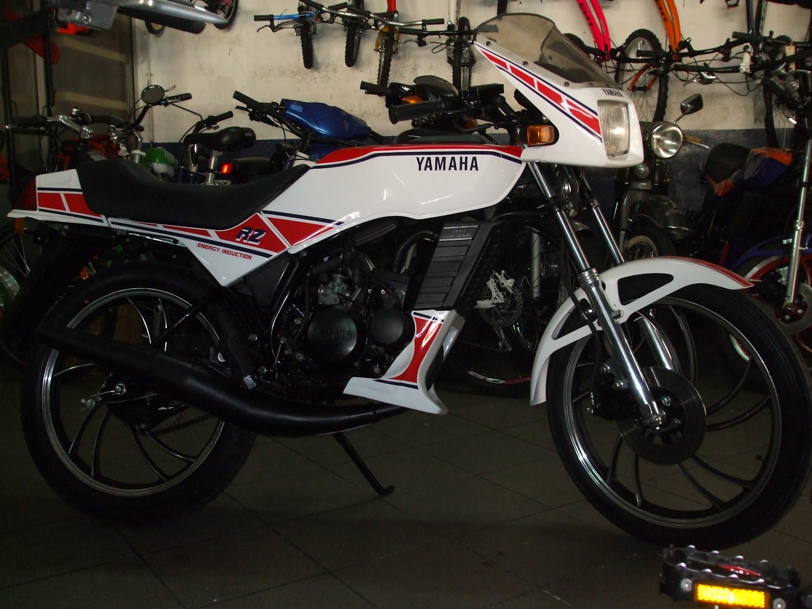 Restauros de Carlos Dias: YAMAHA RZ 50