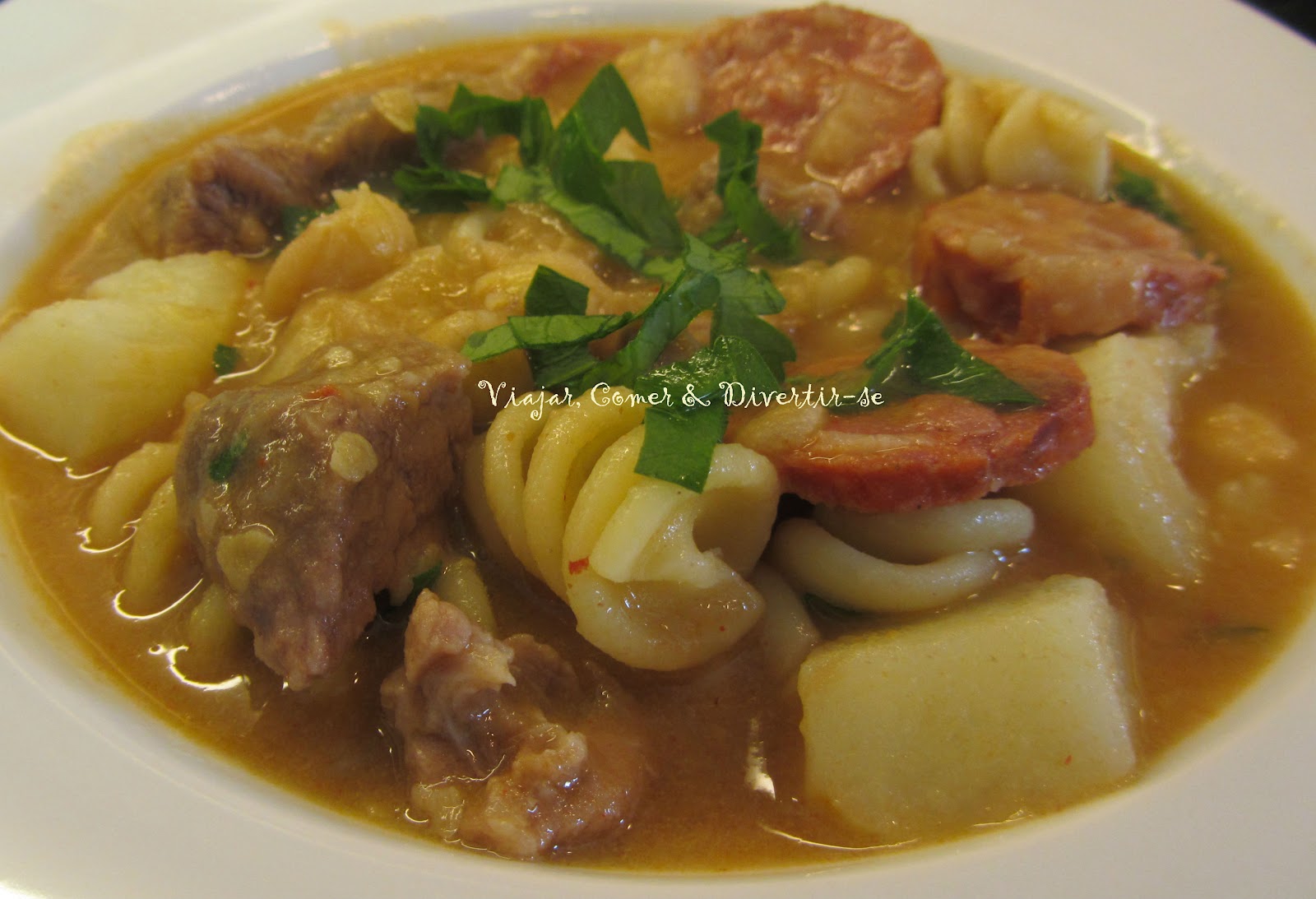 Viajar, Comer & Divertir-se: Rancho