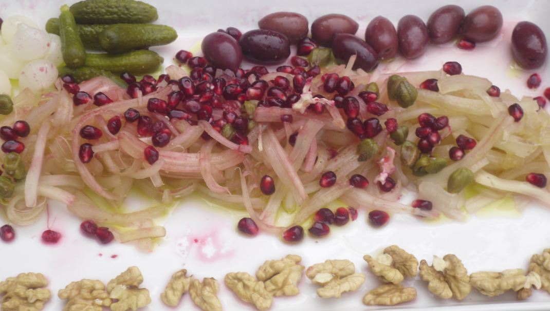 LA COCINA PLURAL: CARDO ROJO DE ÁGREDA EN ENSALADA