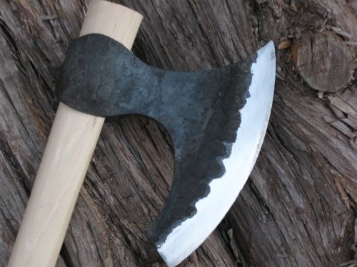 welcome to the world of weapons: Tomahawk (axe)