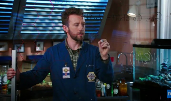 Historias de la Vieja Loba: Bones. Ayuda al doctor Hodgins, inventor y ...