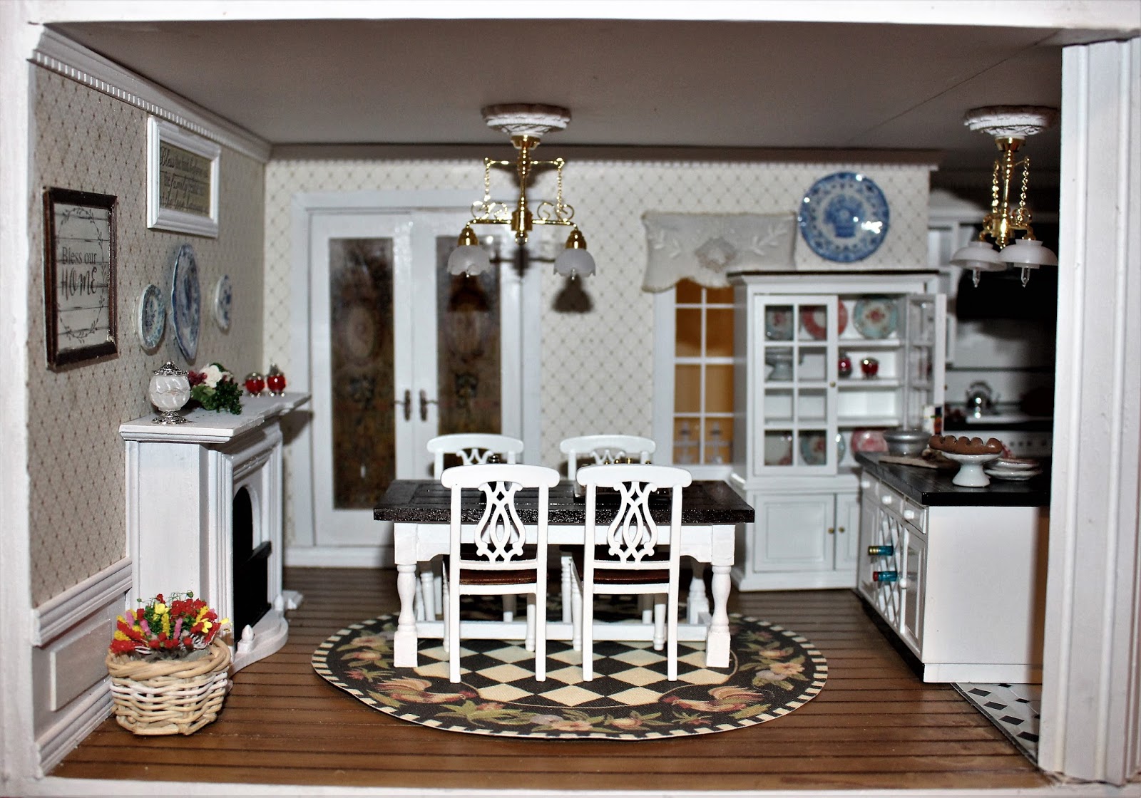 My Dollhouse Interior ~ Busy with the Cricky