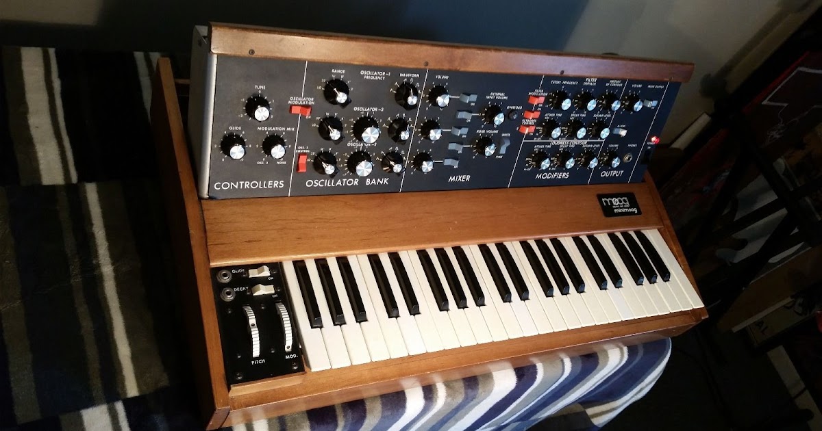 MATRIXSYNTH: Moog Minimoog Model D Keyboard Synthesizer SN 7451