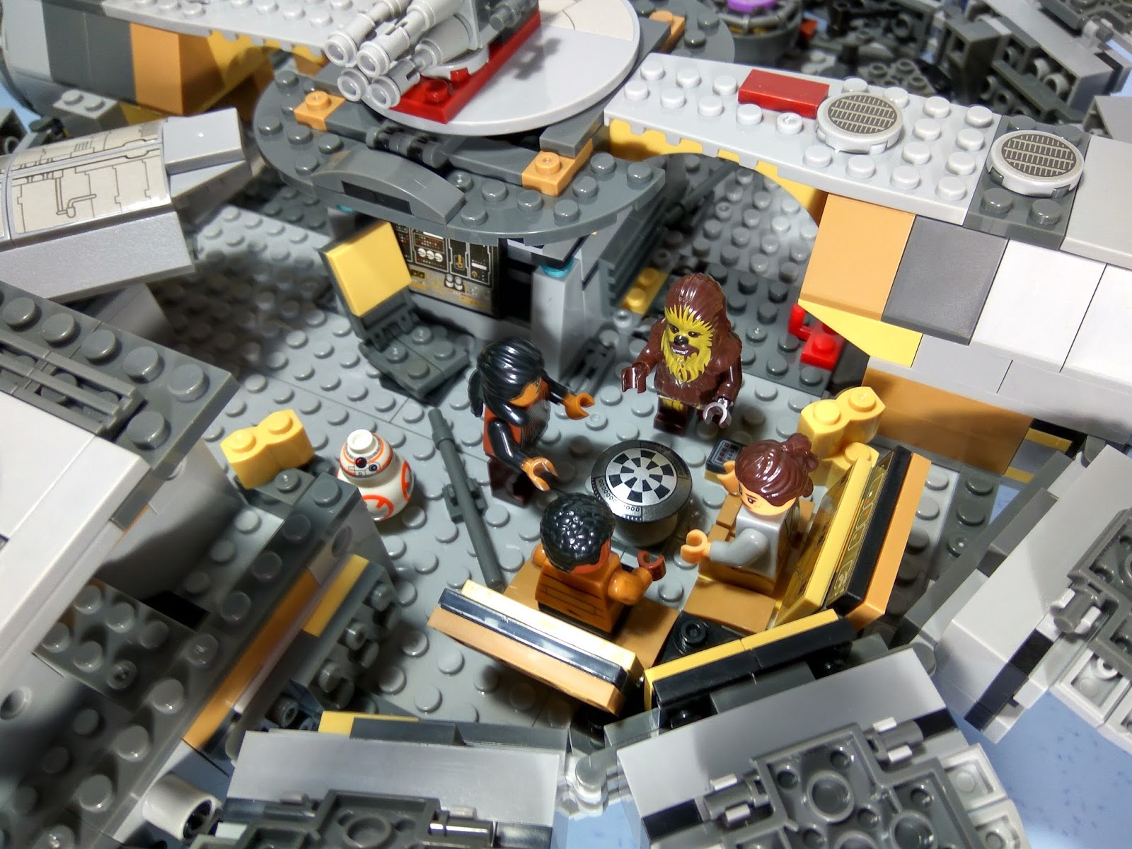 .: Monkeys Can Game :.: LELE 79211 STAR WART MILLENNIUM FALCON Review