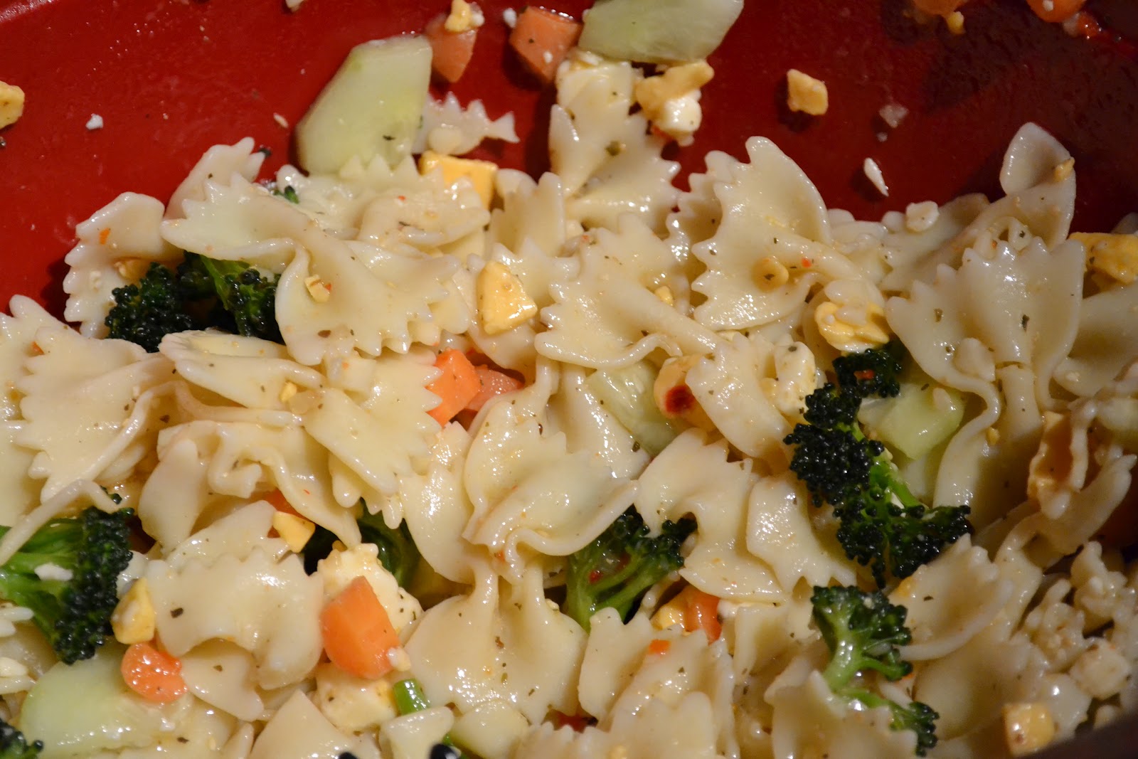 To Bake or Burn: Pretty Simple Pasta Salad