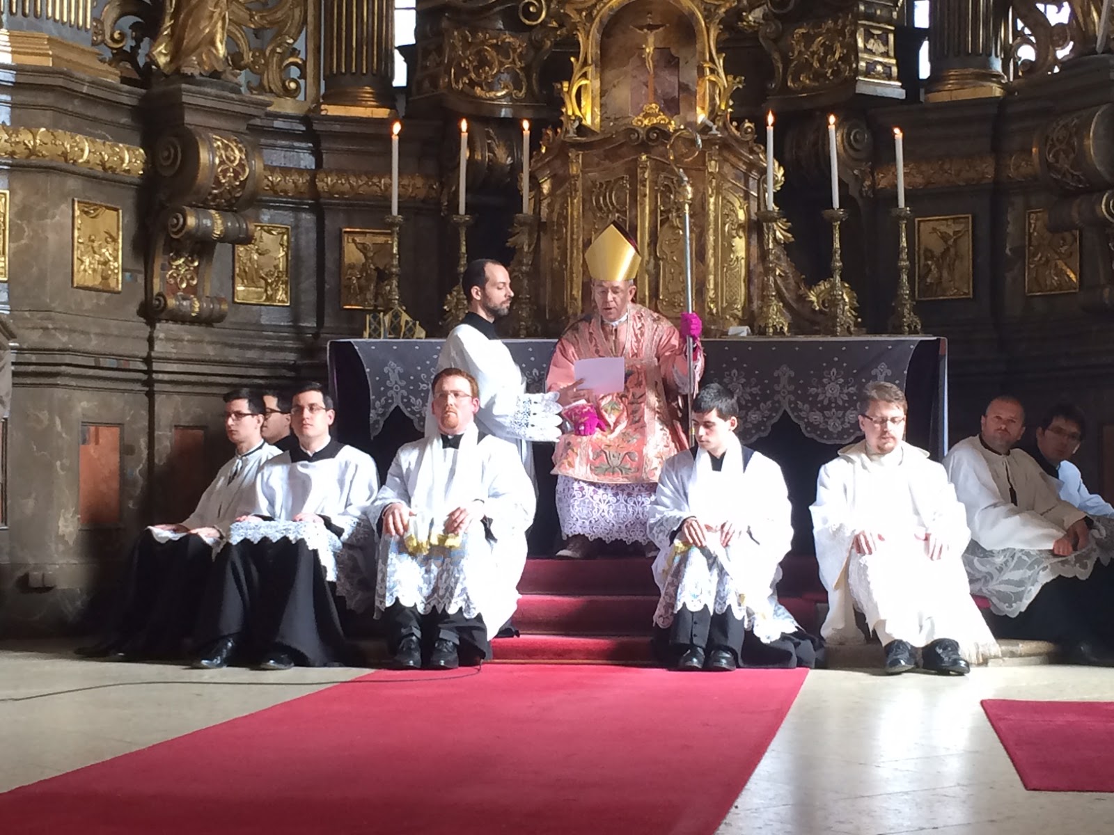 RORATE CÆLI: Bishop Athanasius Schneider in Hungary