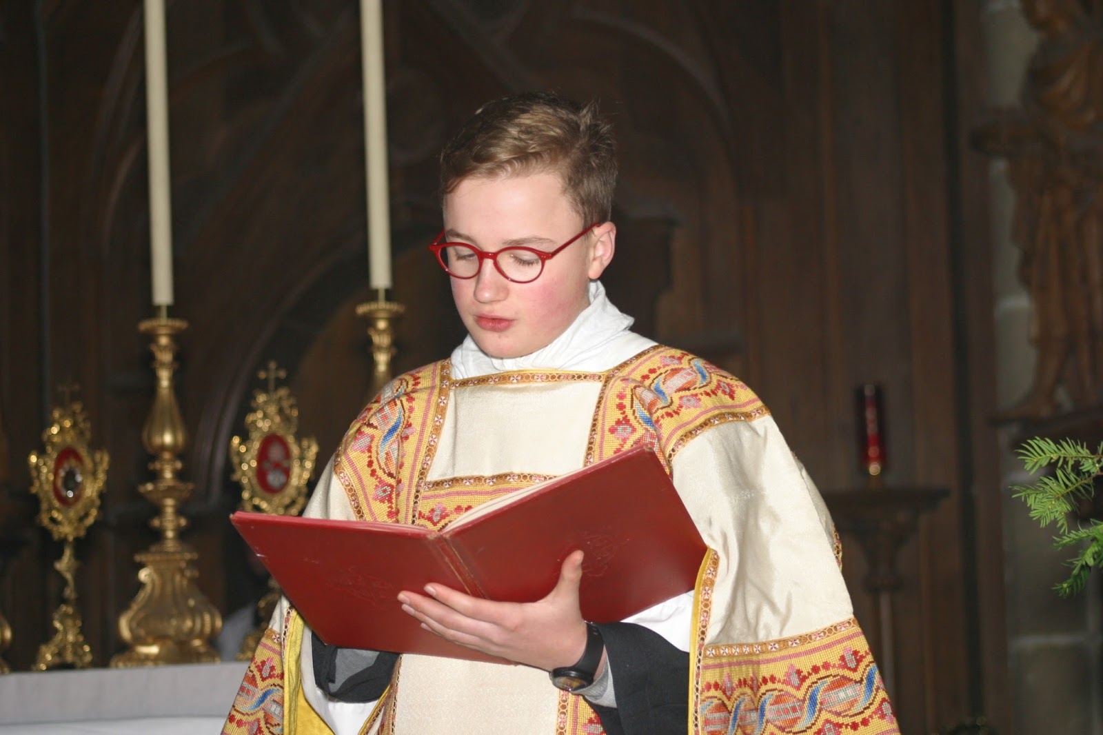A Boy-Bishop for St Nicholas’ Day | Catholic News Live