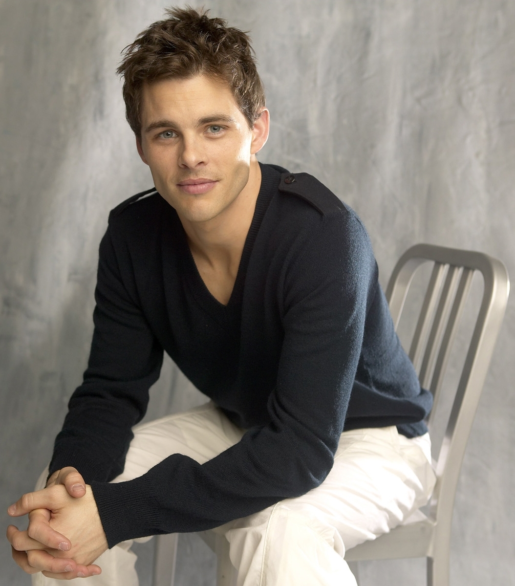 HOT AND GLAM: James Marsden