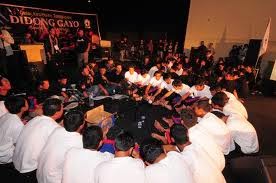 Kesenian Didong Seni Yang Berasal dari Daerah Gayo Aceh - Dunia Kesenian