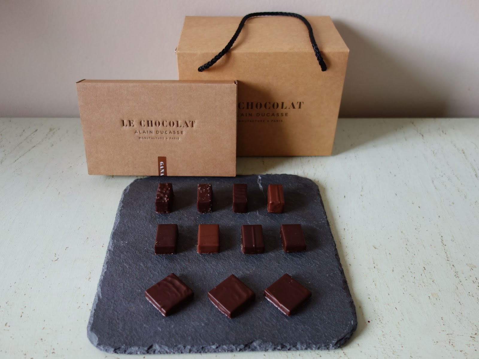 Nos Adresses : La Manufacture de Chocolat Alain Ducasse - 40, rue de la ...