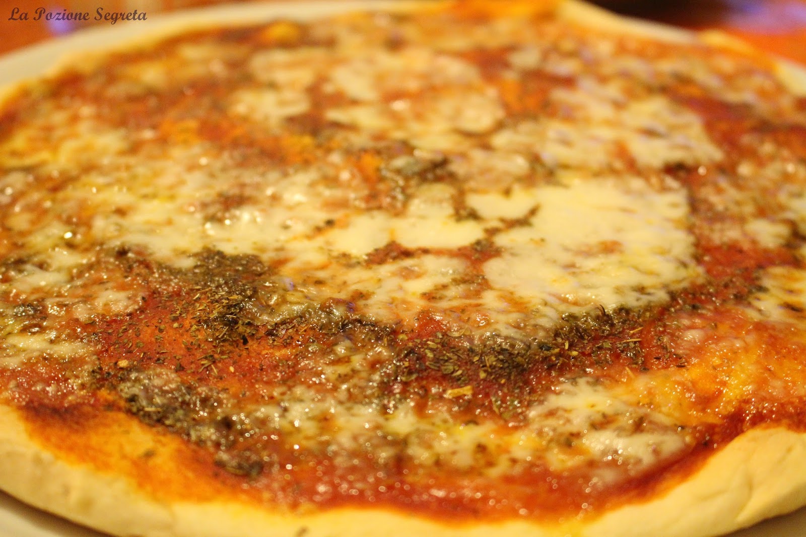 La Pozione Segreta: Pizza al latte cotta nel microonde pronta in 1 ora