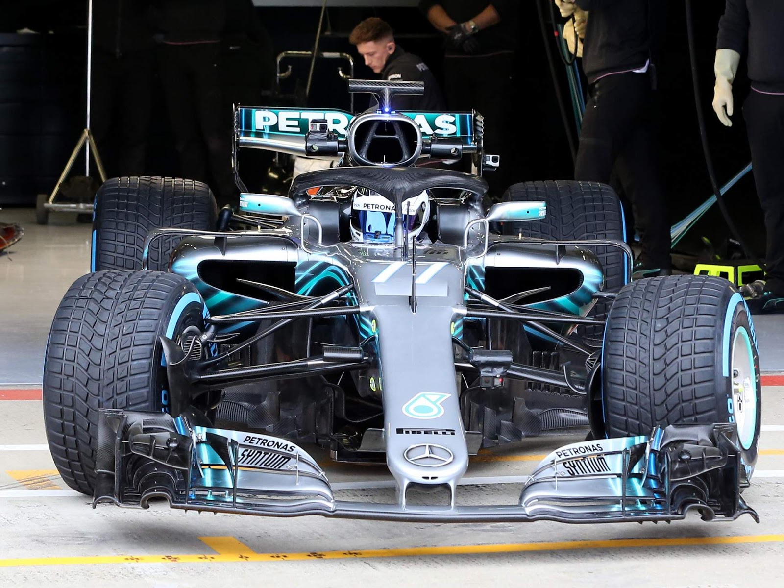 Mercedes-AMG F1 W09 EQ Power: vídeo e especificações