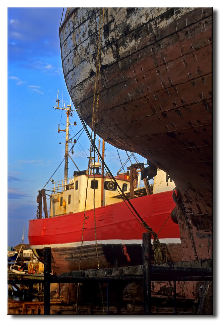 Lincolnshire Cam: Grimsby Dock Scenes.
