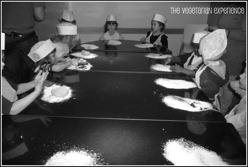 The Vegetarian Experience: Kids Pizza Making Party At Pizza Express