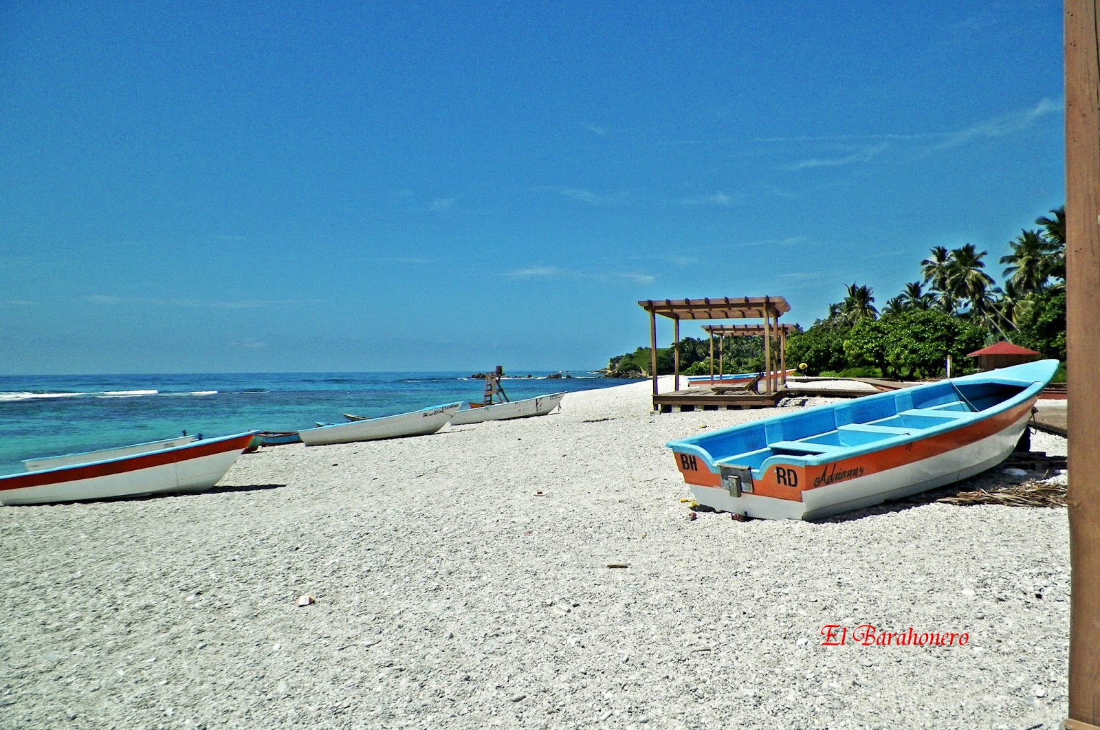 Playa El Quemaíto, Barahona, República Dominicana|El Barahonero