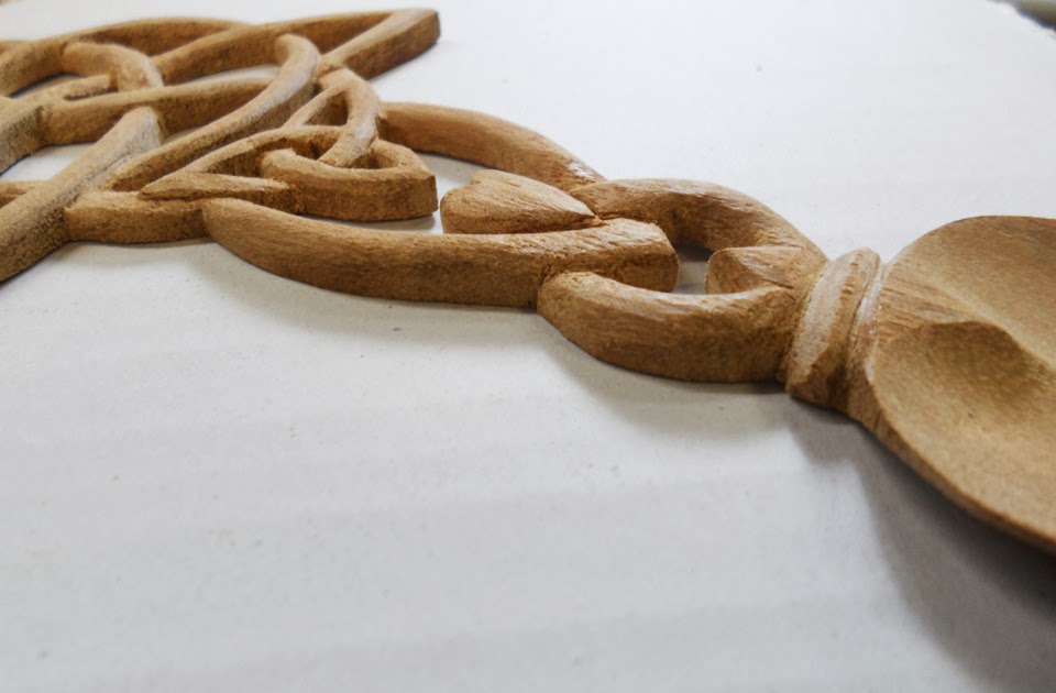 From the Desk of Murray Lincoln: Carving a Celtic Love Spoon – How to