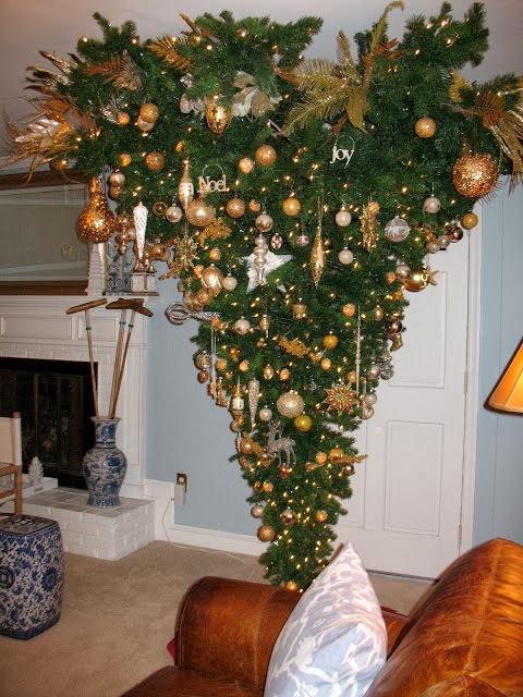 How to Recycle: Cool Upside-Down Christmas Trees