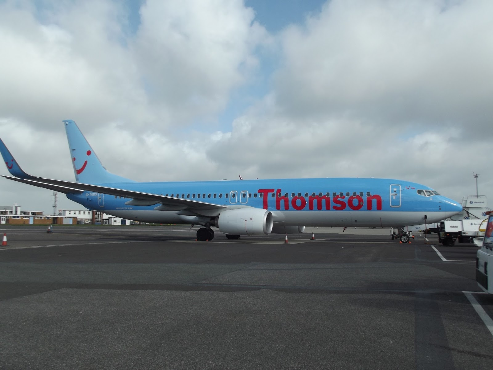 Aircraft Aviation in Europe: New generation of Thomson Airways livery
