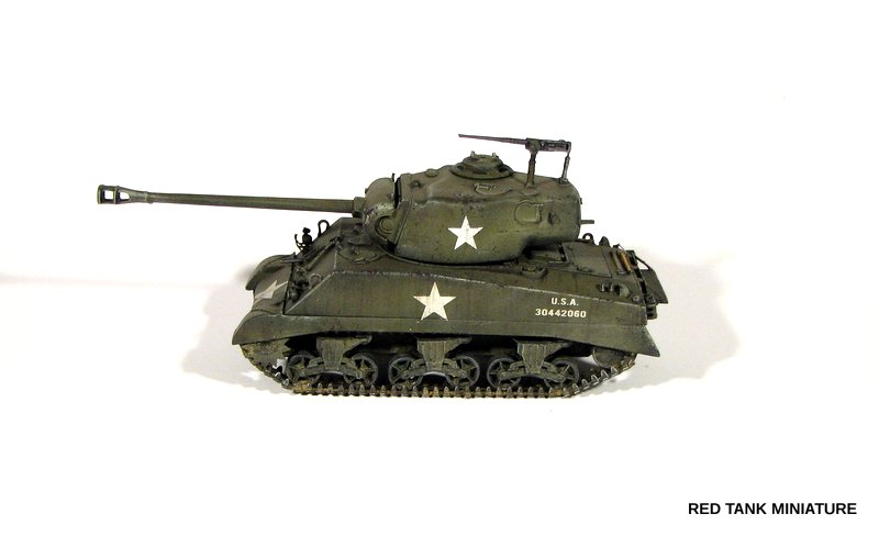 Gulumik Military Models: M4 Sherman with M26 Pershing turret 1/72