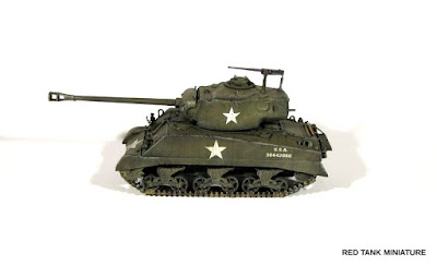 Gulumik Military Models: M4 Sherman with M26 Pershing turret 1/72