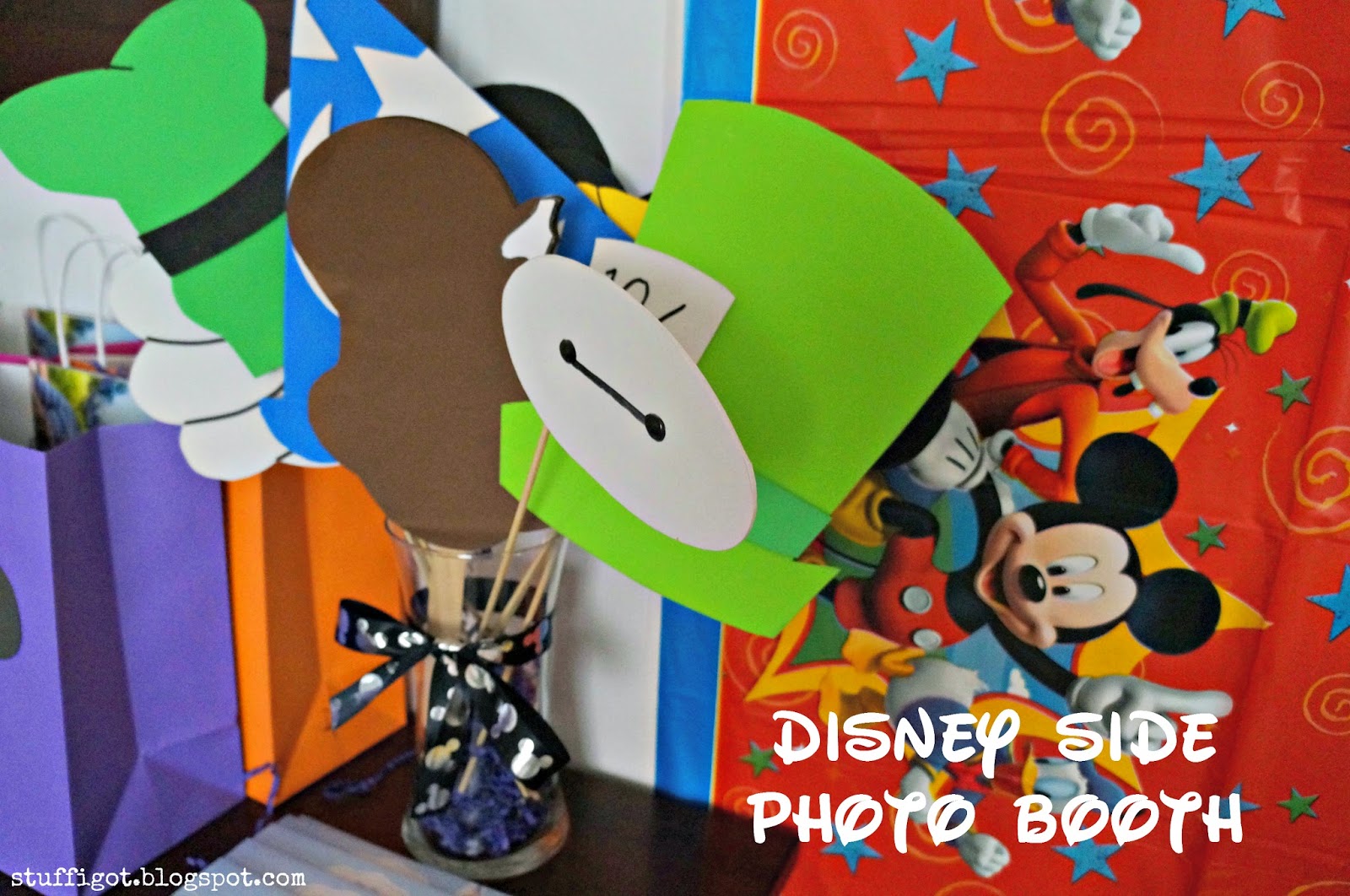 Crafty And Wanderfull Life: Show Your Disney Side With A Fun Photo ...