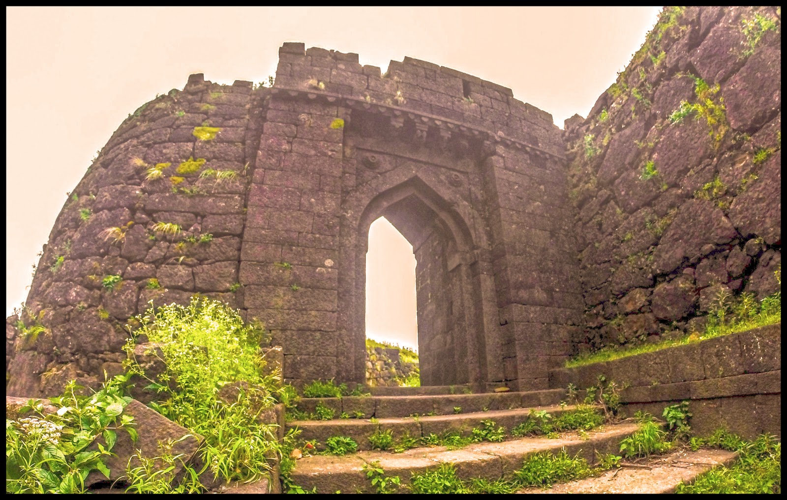 Salher Fort - Maharashtra - India. | Travel life journeys