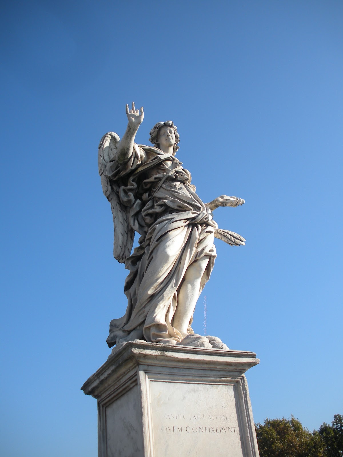 Daughter of the jaded era: Bizarre Roman statues